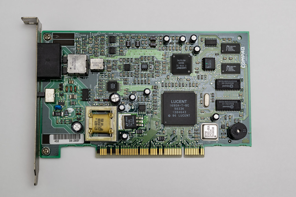 The Amazing Evolution of Internet Connectivity: From Dial-Up to Fibre ...