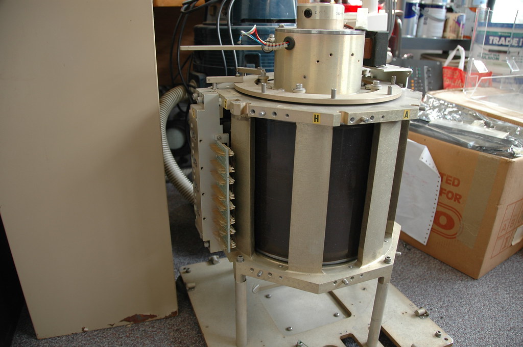 The Growth of Data Storage Technology: From Magnetic Drums to Modern ...
